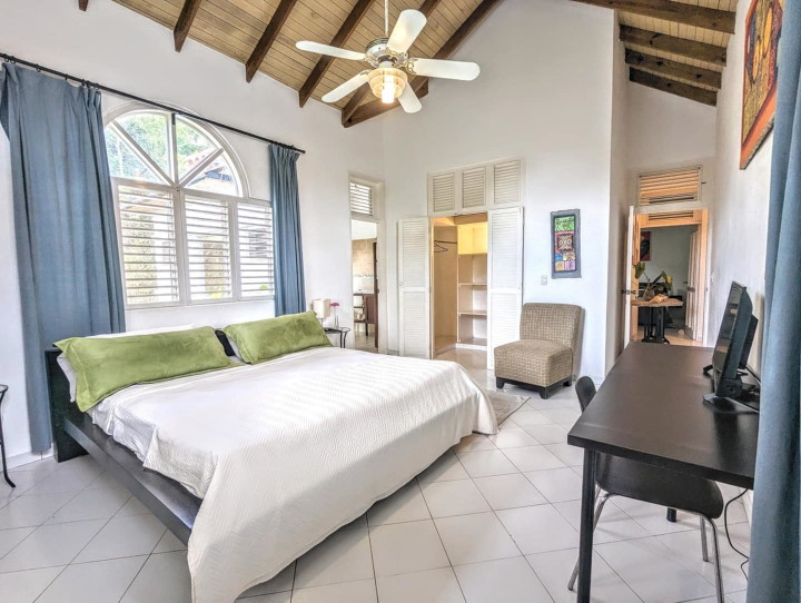 Colonial Villa Master Bedroom +Private Bath/tub - Sosúa