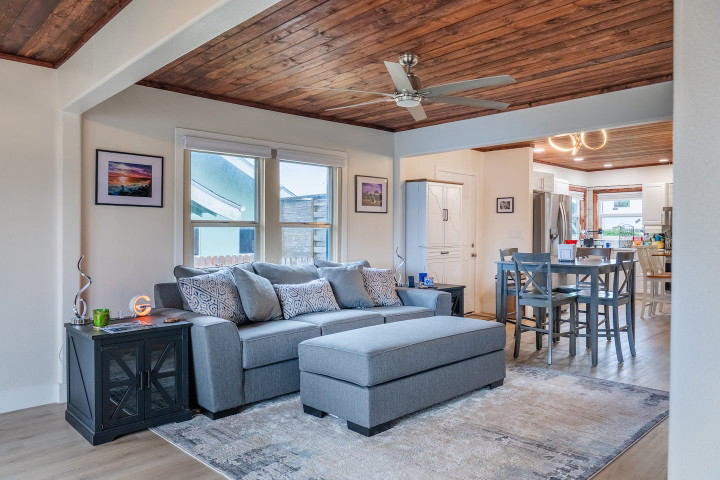 Redwood Coast Retreat - Crescent City, CA