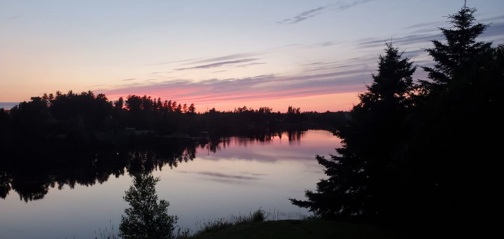 Riverfront Cottage With Stunning Sunset Views - New Brunswick