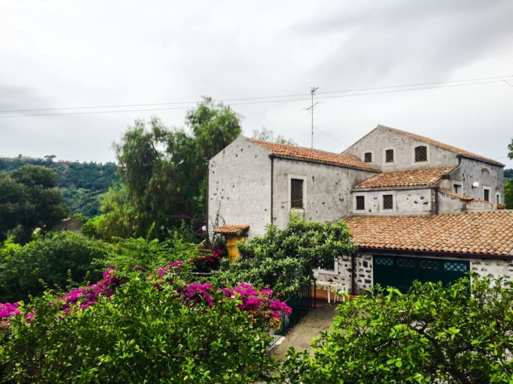Affittasi Villa Anna Tra Aloe E  Limoni - Acireale
