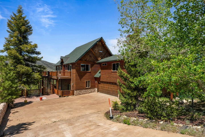 Lakeview Lodge-5bed-gameroom W/ Awesome Views - Big Bear Lake, CA