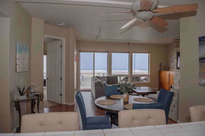 Beachfront Condo In Pismo Beach - Pismo Beach, CA