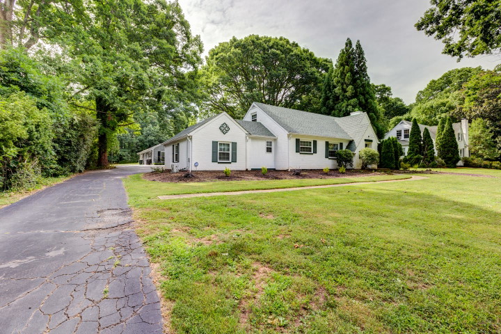 6br/5ba Sleeps 16 | Walk To Wfu & The Grounds - Winston-Salem, NC