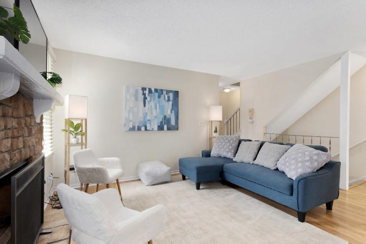 Stylish Retreat W/ King Beds And Private Patio - Kansas City, KS