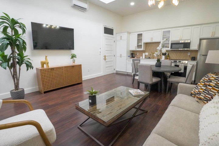 Ardmore 1 Bedroom Loft With Two Skylights - Ardmore, OK