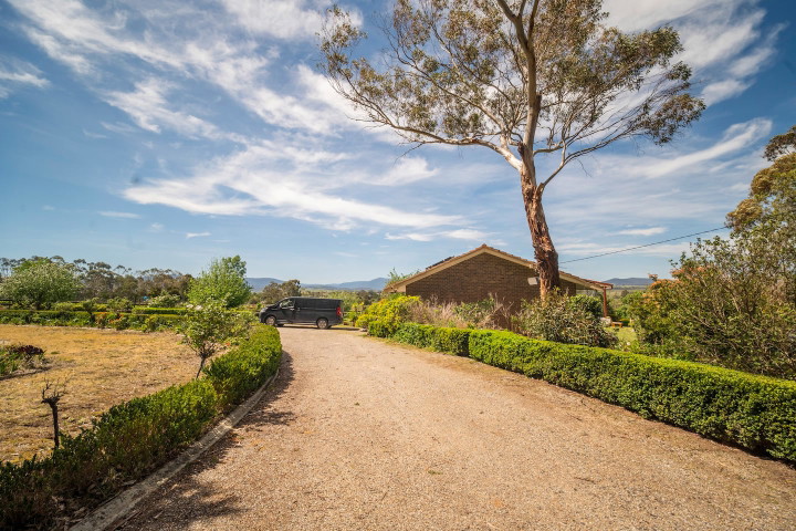 Lux List | The Farmhouse Tuscany In Melbourne - Yarra Glen
