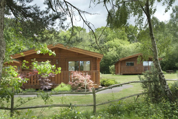 2 Bedroom Self Catering Lodge - Horsham, UK