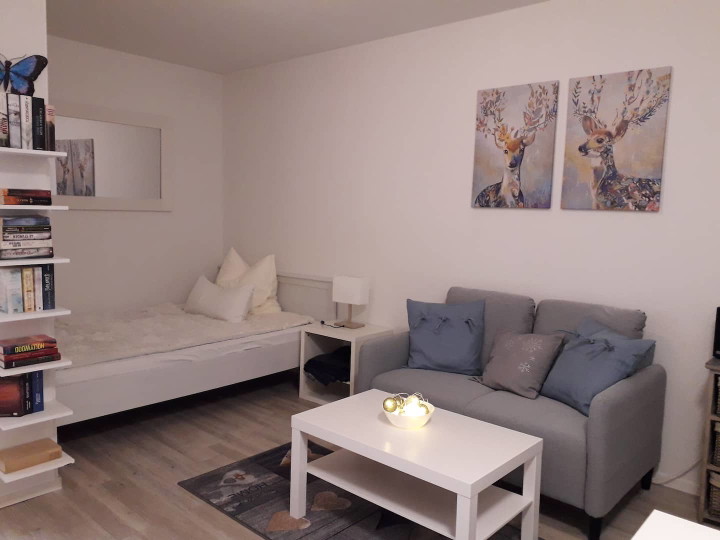 Kuscheliges Appartment Mit üBerdachtem Balkon - Landau