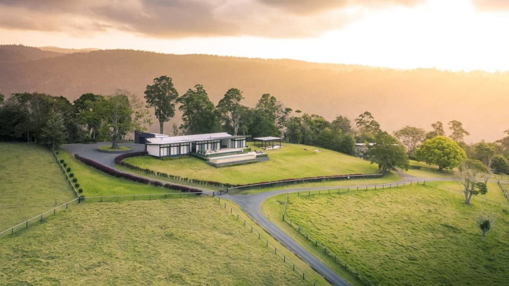 Breathtaking Four Bedroom Hinterland Residence - Beechmont