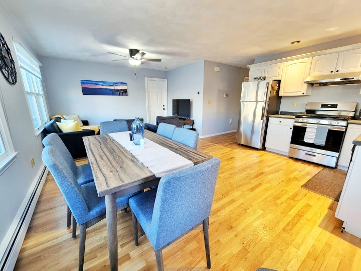 2bd Apt, 3 Min Walk To Train, 7min To Airport - Boston, MA