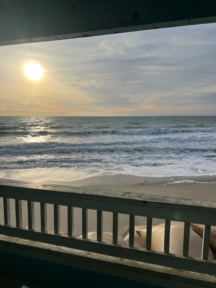 1st Fl Beachfront Condo W/pool - Kure Beach, NC