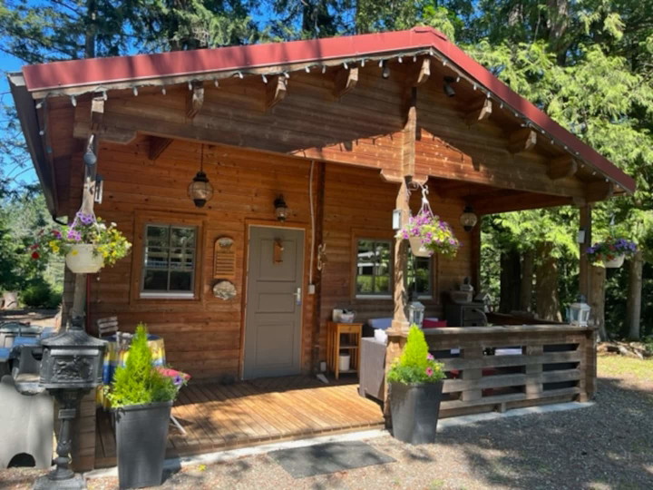 Canter Creek Farm Cottage - Nanaimo