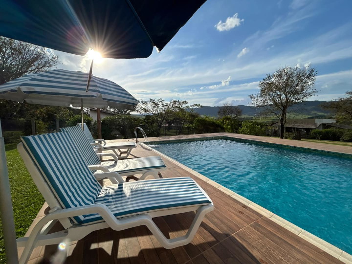Belle Maison Avec Piscine à São Pedro-sp - Águas de São Pedro