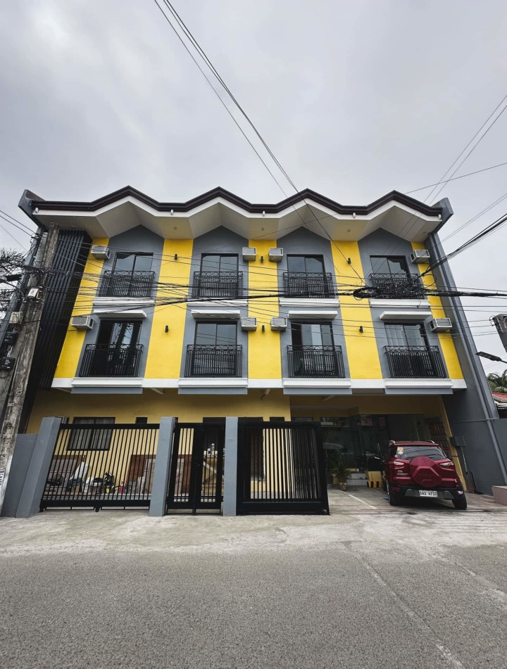 Sergios Inn & Suites - Rm 8 (Queen Bed) 2nd Flr - Cebu City