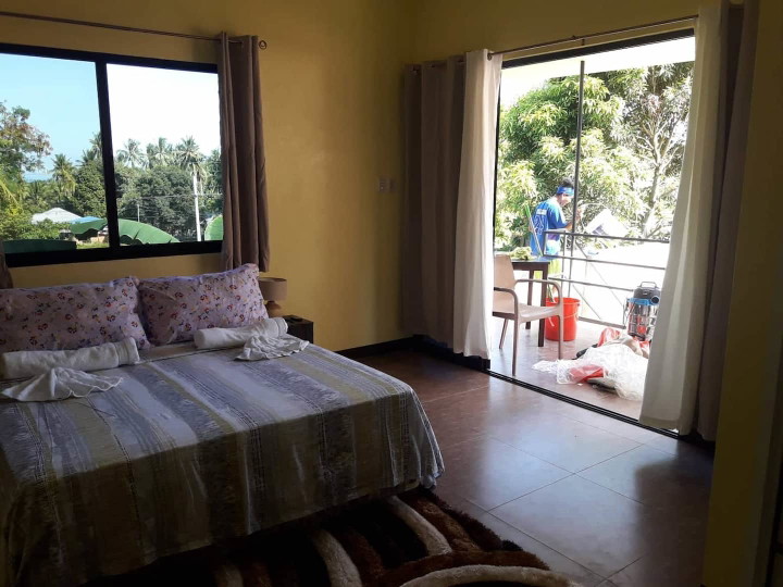 Treetops Terraces - Bacong