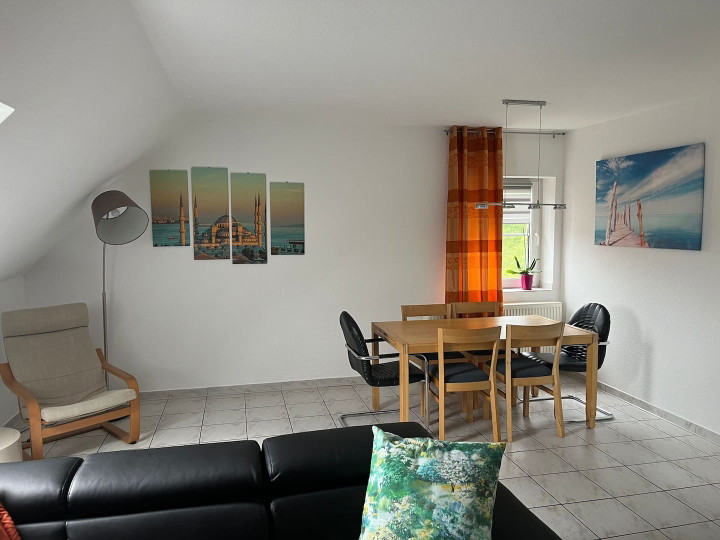 Großzügige 110m² Ferienwohnung In Pb-blankenrode - Warburg