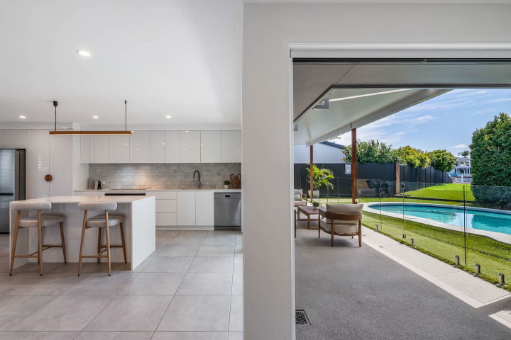 Mooloolaba Canal Retreat With Pool, Sleeps 12 - Mooloolaba