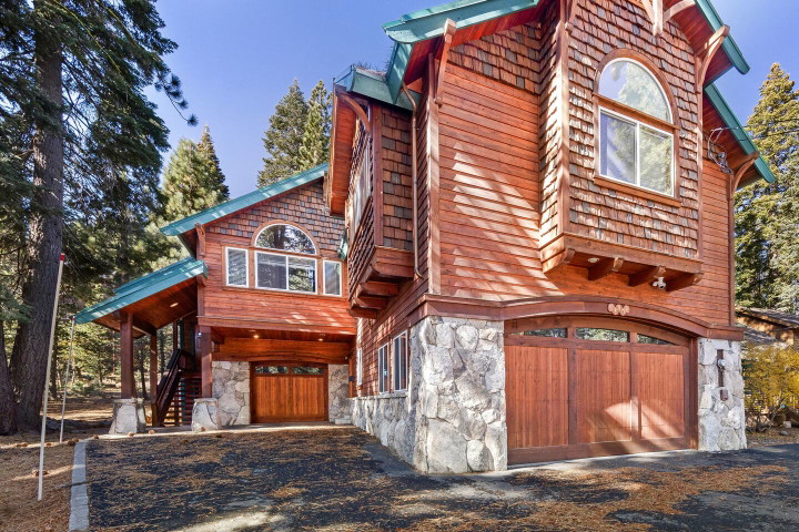 Luxury Mountain Retreat | Hot Tub Game Room - Truckee, CA