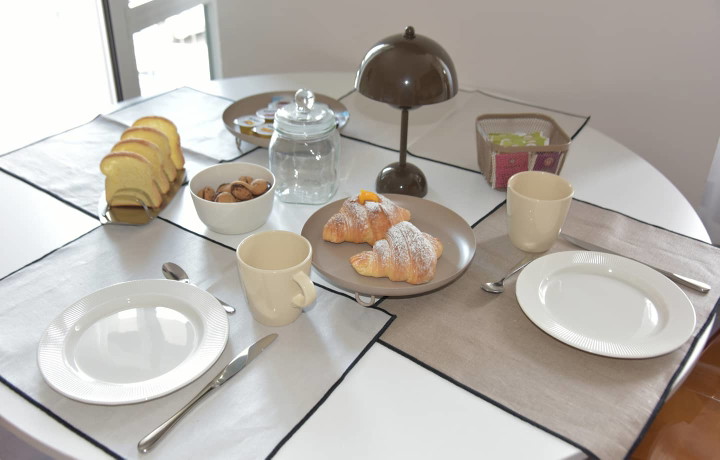 Cosy, With A Balcony Overlooking The Canal And 10 Minutes From The Cathedral - Assago