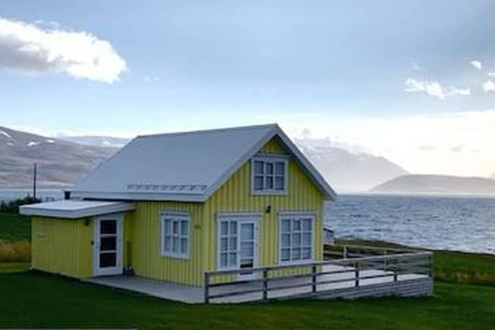 Beautiful Private House By The Fjord With Hot Tub - Iceland