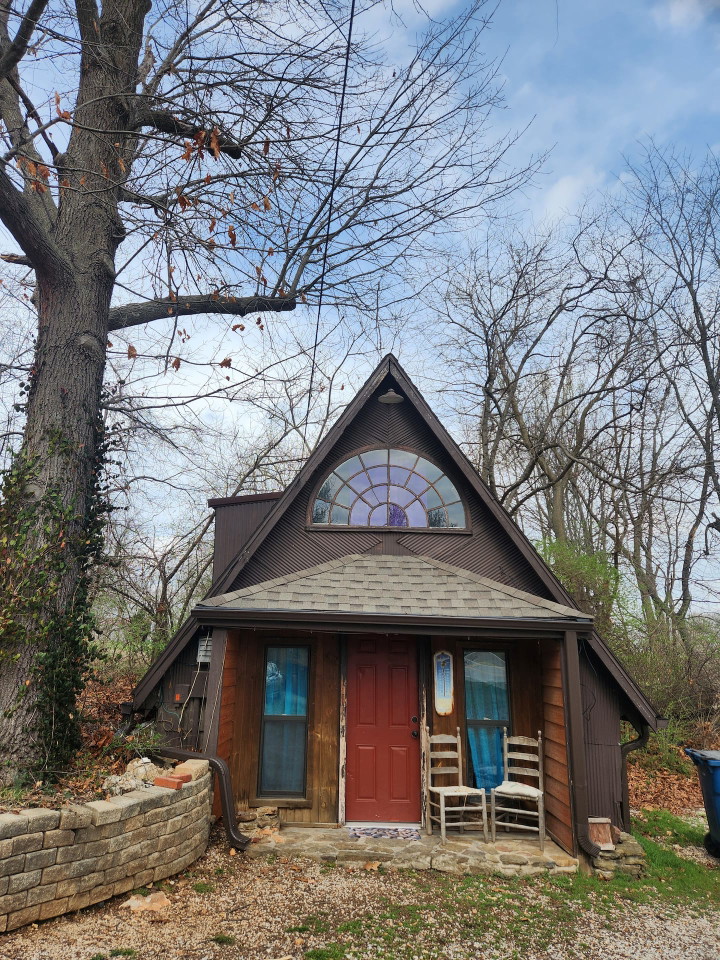 Hippie Hollow Hideout - Springfield, MO