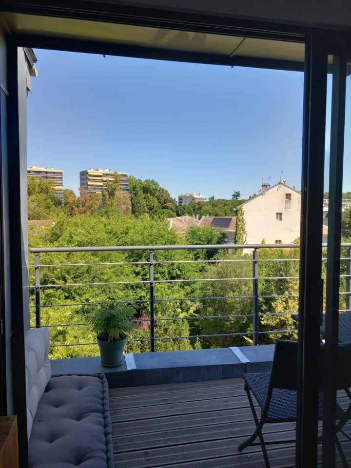 Appartement Lumineux Avec Terrasse Ouverte Au Ciel - Bordeaux
