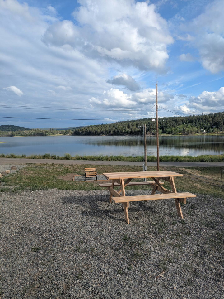 Jacobson Lakeside Rentals 103 Lake House - Canada