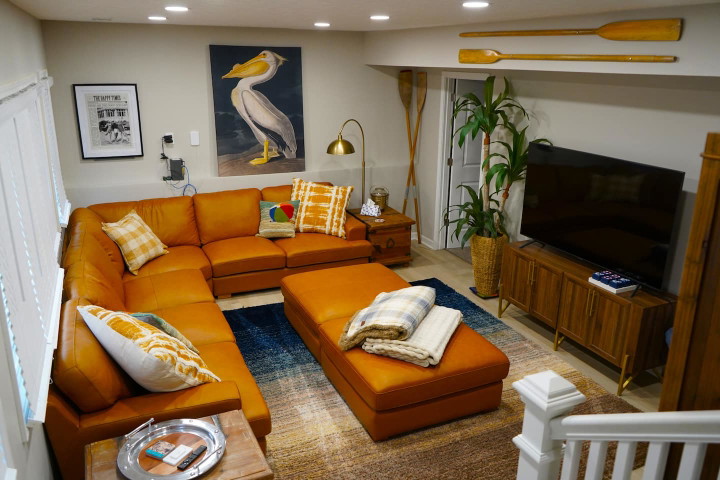 Lake Retreat Cozy Modern Big Driveway Pet Friendly - Medina, OH