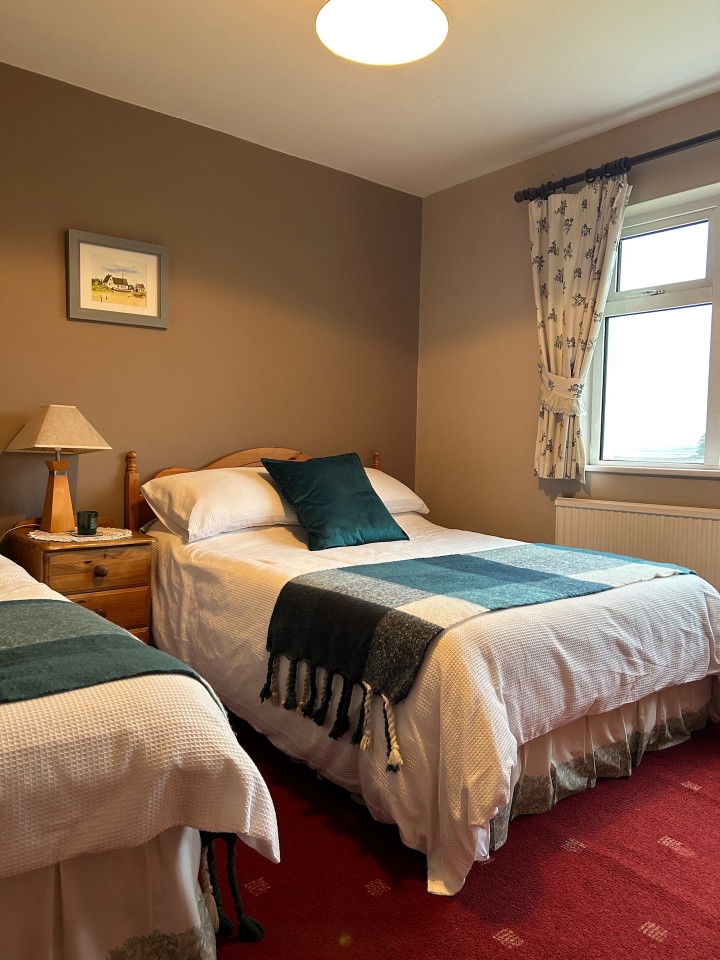 Killala  B&b Avondale Room 1 Rental (Sea View) - Enniscrone