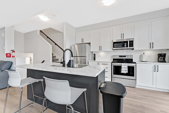 Urban Retreat In Kanata Tech Hub - Ottawa