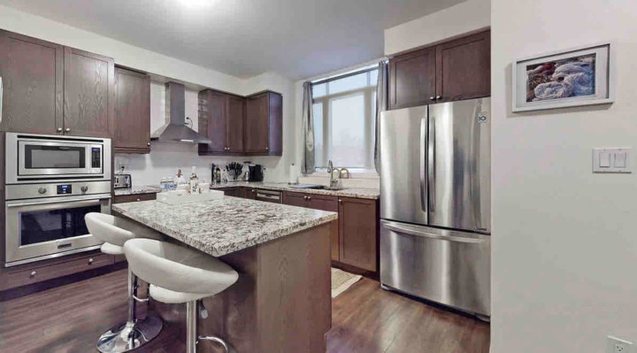 Appartement Confortable 2 Pièces Avec Salle De Bain Privée - Oshawa
