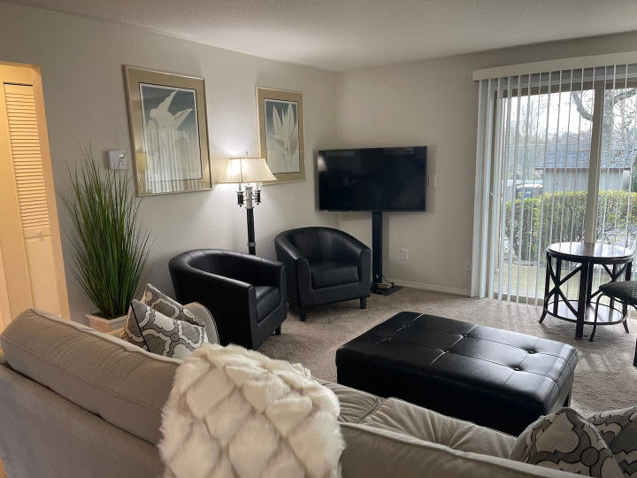 Entire Clean Cozy Condo Close 2 Downtown Pdx & Max - Oregon