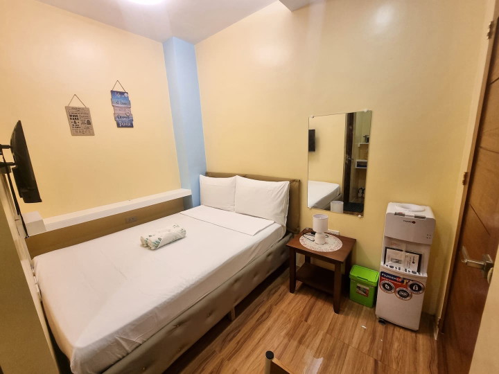 R&b Transient Room #12 (Maple) - Philippines
