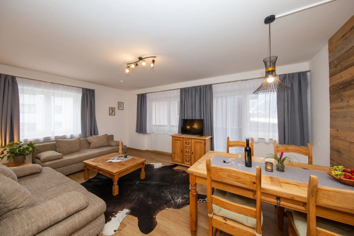Haus Ditzer-ferienwohnung Mit Balkon Zum See Top 2 - Saalbach-Hinterglemm