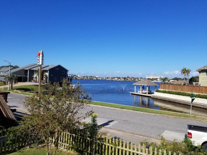 The Seahorse Apt - Lakeside And Close To The Beach - Galveston, TX