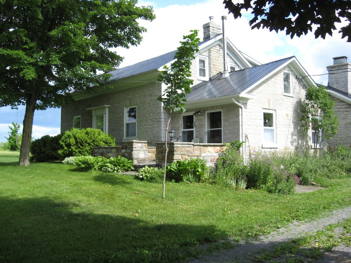 1840's Farm House With A View - Kingston
