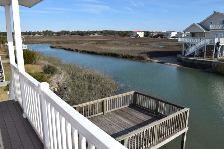Beach House On Channel, Private Dock,walk To Beach - Sunset Beach, NC