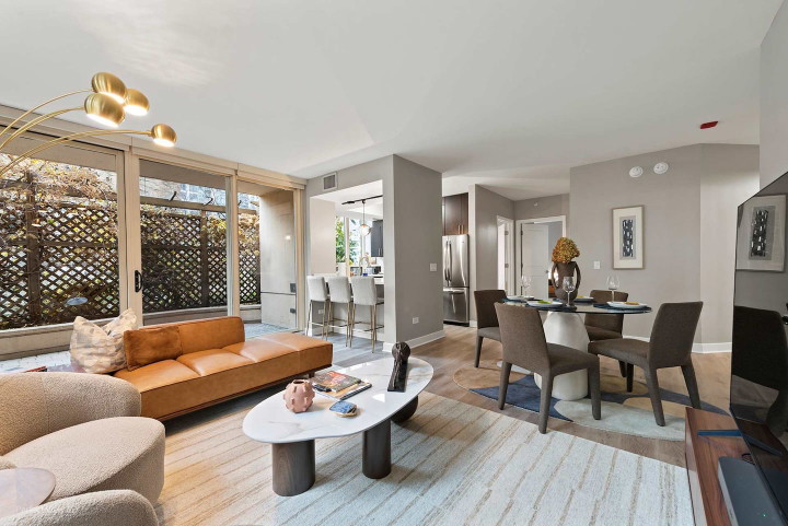 Designer 3br With Resort Amenities And Balcony - Chicago, IL