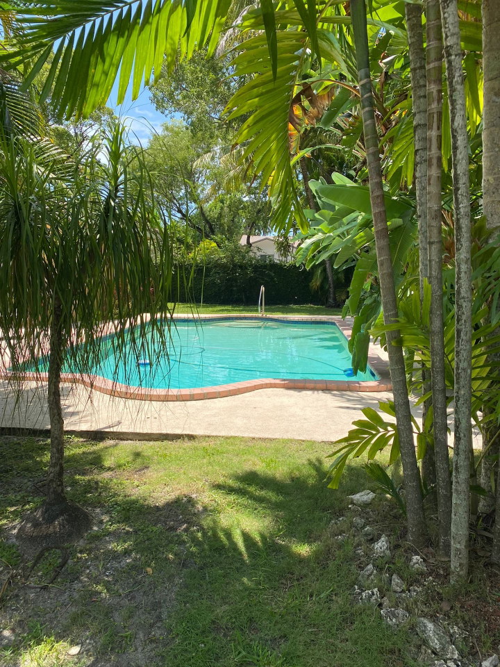Spacious Guest House With Pool! - Key Biscayne, FL