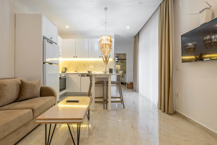 Rose 1 Fantastic 1+1 With Private Terrasse Cleopat - Alanya