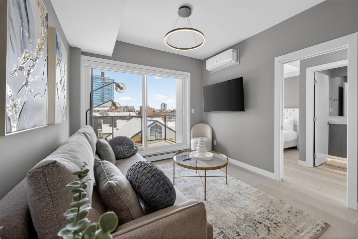 2 Bedroom | Min To Stampede | Ug Prk | Ac - Calgary