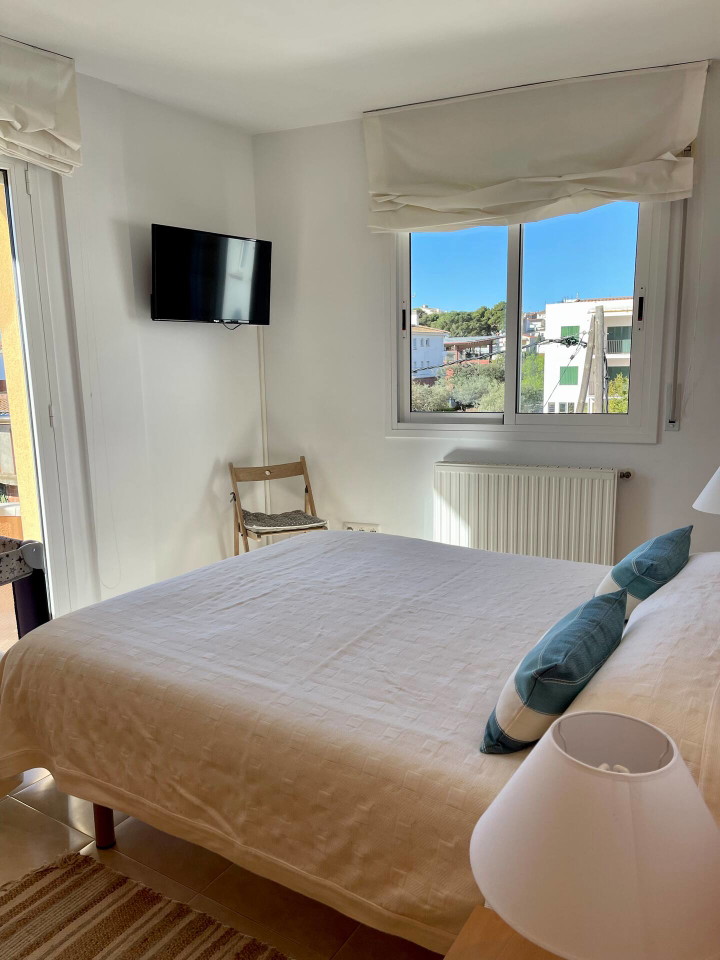 ·Garbi· ¡Gran Apartamento En El Centro Del Pueblo! - La Escala
