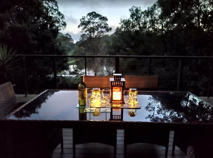 Kookaburra - Private Cottage With Lake View - Maleny
