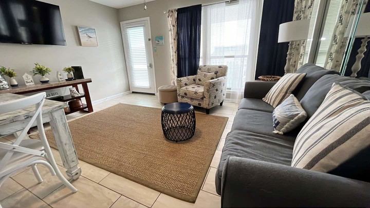 Walk To Beach-balcony-pool-southwind I-9 - Panama City Beach, FL