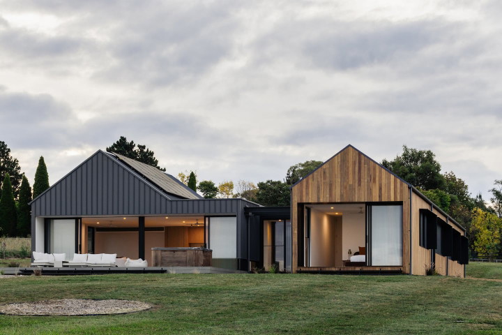 Open Country Homestead - New Luxury Accommodation - Moss Vale