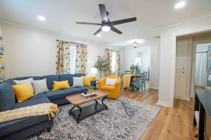 Cottage Row: Leontyne - Laurel, MS