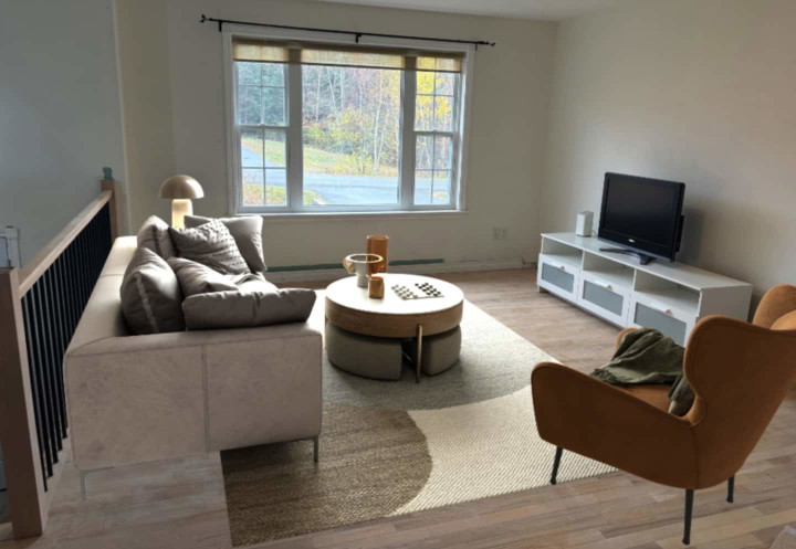 Country Feel Minutes From The City! - Fredericton