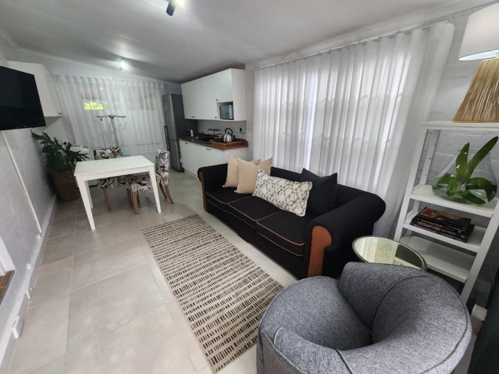 Charming Garden Cottage On Hayle Avenue - Durban