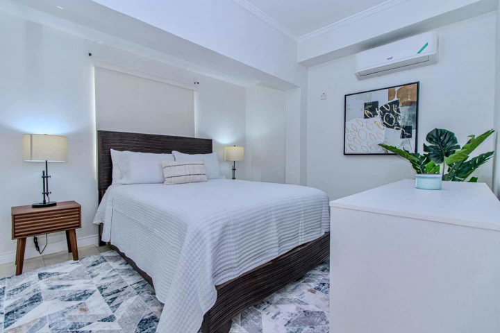 Appartement Dreamcondo De 2 Chambres Avec Piscine à New Kingston - Kingston