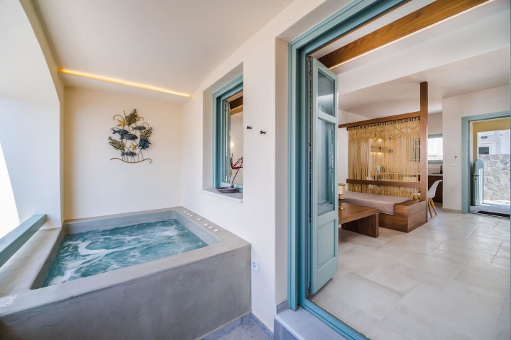 New Villa Katerina - Villa Irida & Private Jacuzzi - Santorini